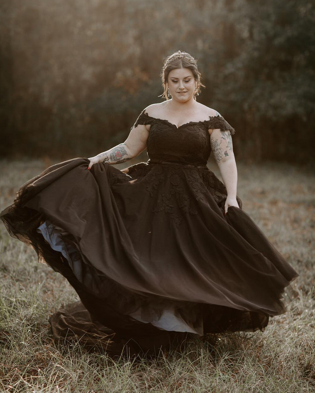 10 Gorgeous Plus Size Black Wedding Dress Ideas 10 Gorgeous Plus Size Black Wedding Dress Ideas